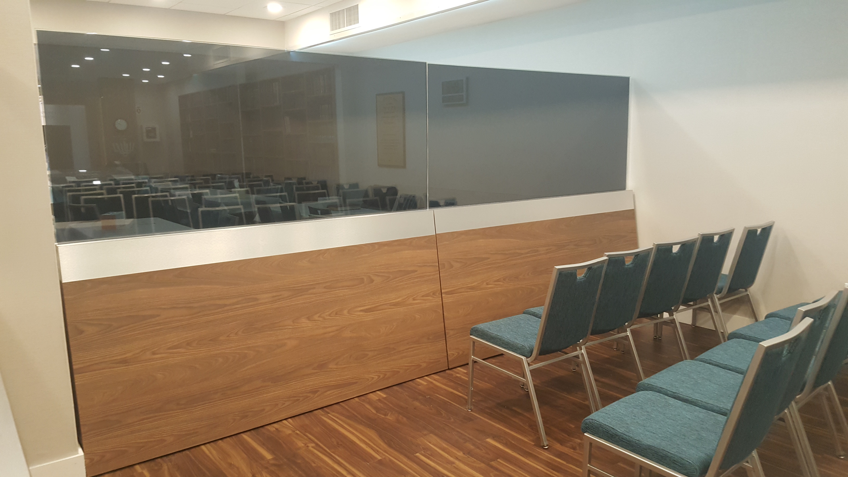 ak830 Arks, Bimah & Mechitzahs