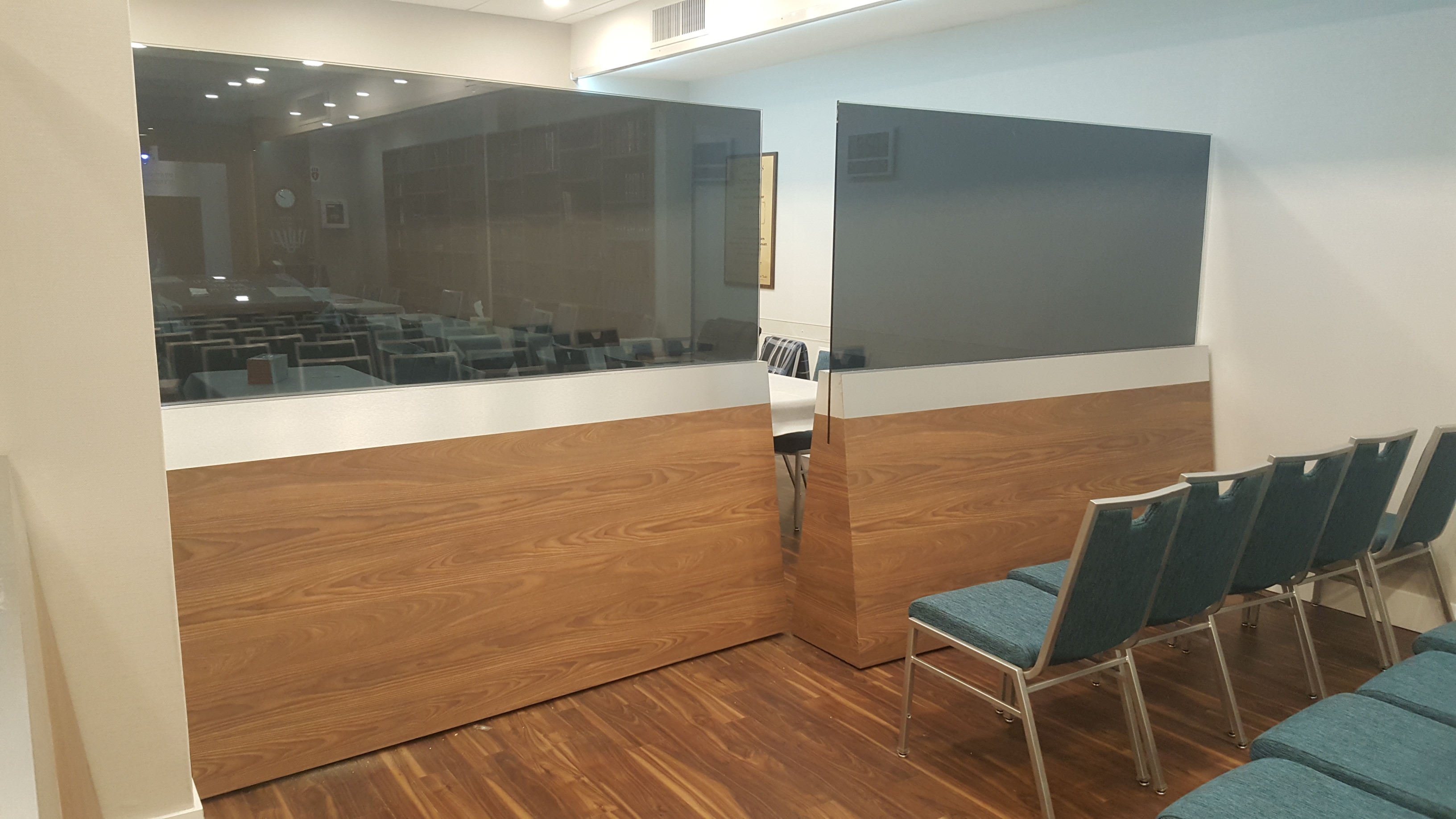 ak830 Arks, Bimah & Mechitzahs